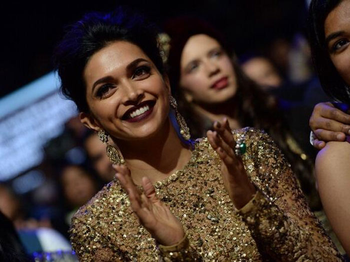 Deepika Padukone in IIFA Awards 2014 Images - Latest Photos New Pics ...