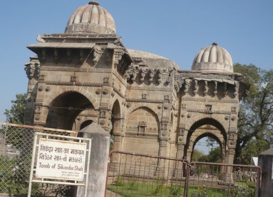 Tomb of Sikandar Shah in Halol Gujarat - History - Location - Details ...